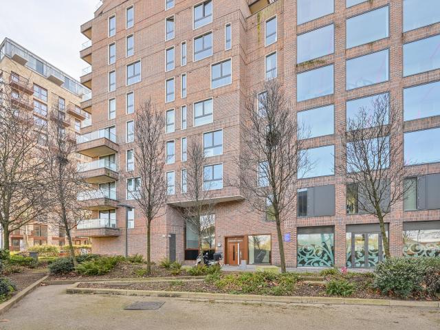1 Bedroom Flat for Rent in Connaught Heights | Foxtons