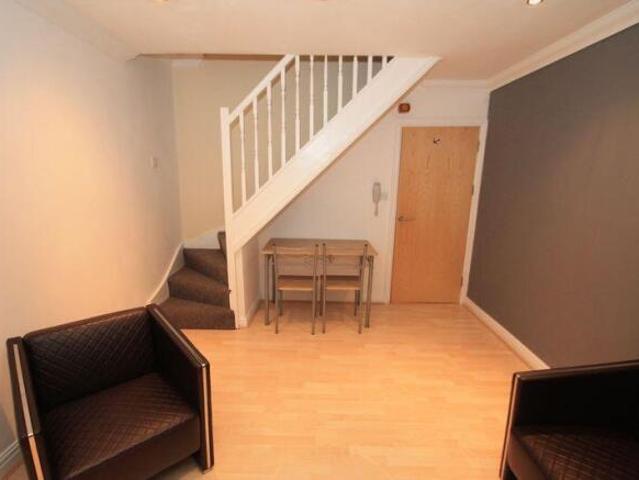 1 bedroom flat for rent in Connaught Road, Cardiff, CF24