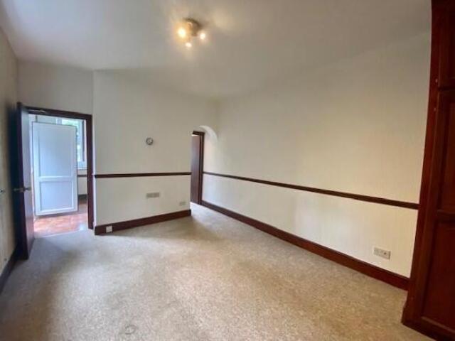 1 bedroom flat for rent in Connaught Road, CF24