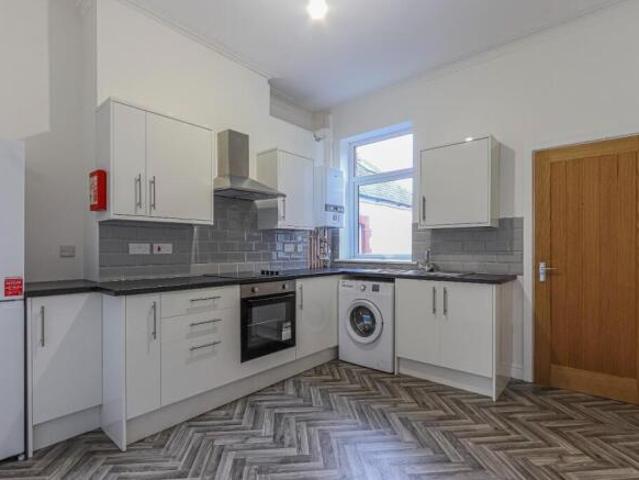 1 bedroom flat for rent in Connaught Road, Roath, Cardiff, CF24