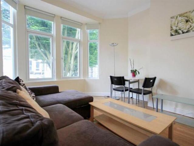 1 bedroom flat for rent in Connaught Road, Roath, CF24