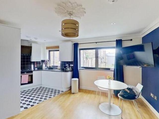 1 bedroom flat for rent in Cockburn Street, Edinburgh, EH1