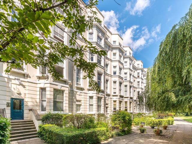 1 Bedroom Flat for Rent in Colville Gardens | Foxtons