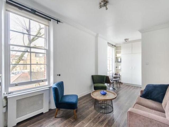 1 bedroom flat for rent in Collingham Gardens, South Kensington, London, SW5
