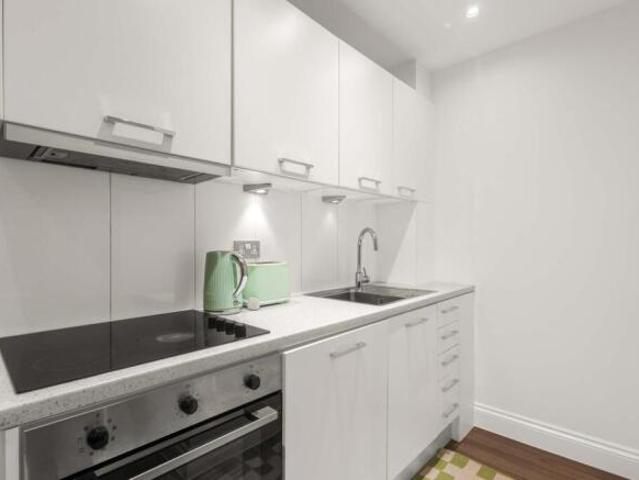 1 bedroom flat for rent in Collingham Place, London, SW5