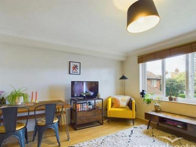 1 Bedroom Flat For Rent In Colliers Wood