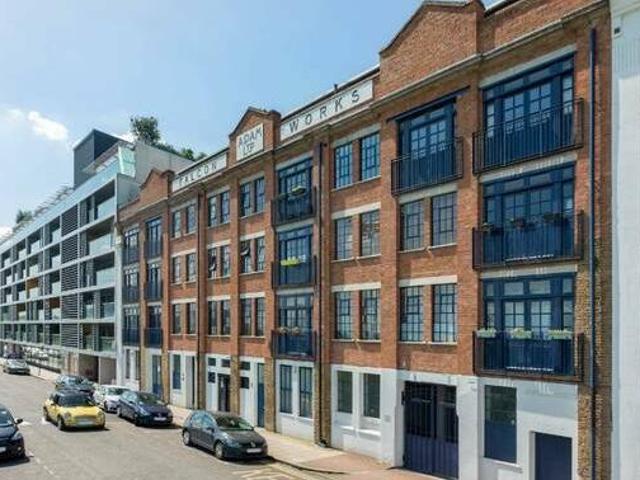 1 bedroom flat for rent in Copperfield Road London E3