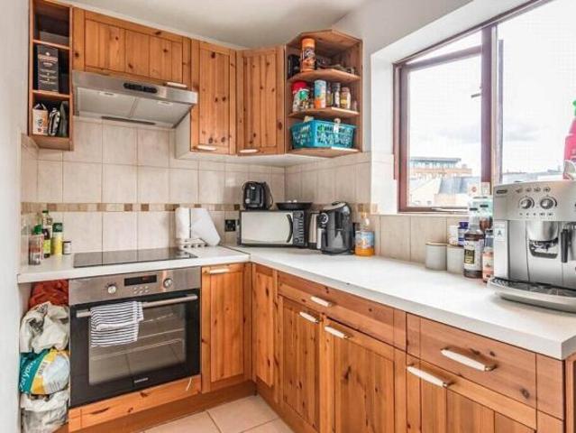 1 bedroom flat for rent in Cottage Grove, Surbiton, KT6