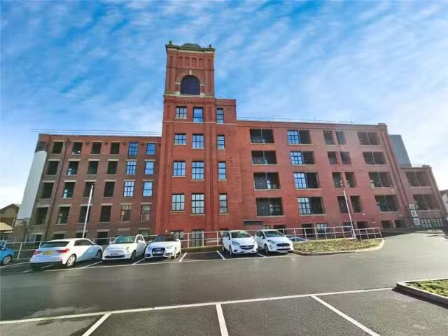 1 bedroom flat for rent in Cotton Gardens, Bolton, BL1