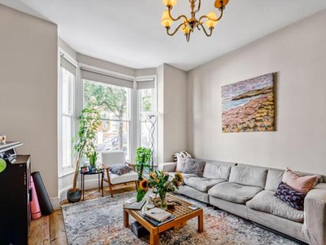 1 bedroom flat for rent in Cotleigh Road, West Hampstead, London, NW6