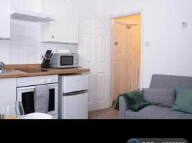 1 bedroom flat for rent in County Road, Swindon, SN1