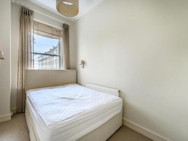 1 bedroom flat for rent in Courtfield Gardens, South Kensington, London, SW5