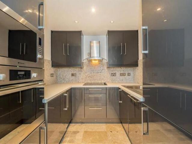 1 bedroom flat for rent in Courtfield Gardens, South Kensington, SW5