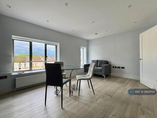 1 bedroom flat for rent in Cowdrey Road, London, SW19