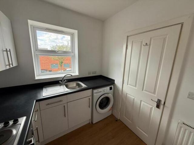 1 bedroom flat for rent in Cowslip Road, South Woodford, London E18
