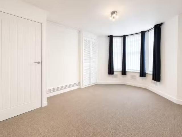 1 bedroom flat for rent in Clouds Hill Road, St George, BS5