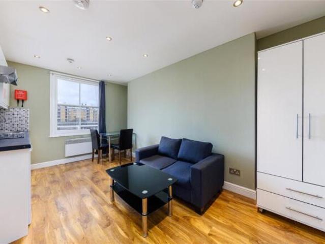 1 bedroom flat for rent in Claverton Street, London, SW1V
