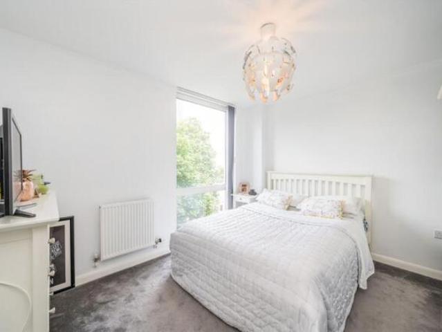 1 bedroom flat for rent in Clayponds Lane, Brentford, TW8