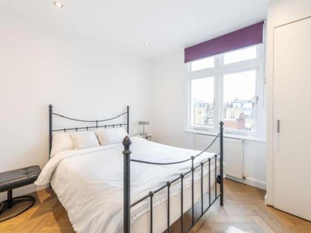 1 bedroom flat for rent in Clanricarde Gardens, Notting Hill Gate, London, W2