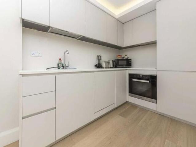 1 bedroom flat for rent in Clanricarde Gardens, London, W2
