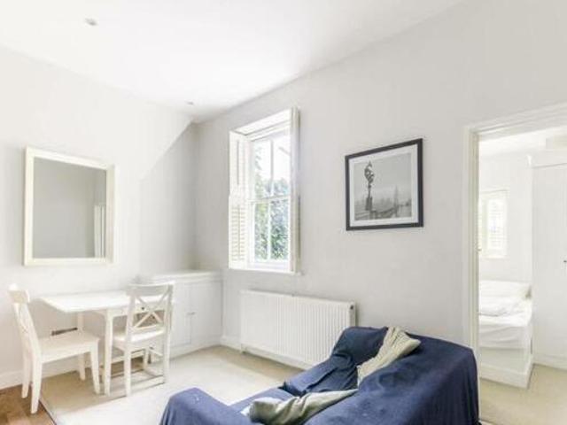1 Bedroom Flat For Rent In Clapham Common South Side, London