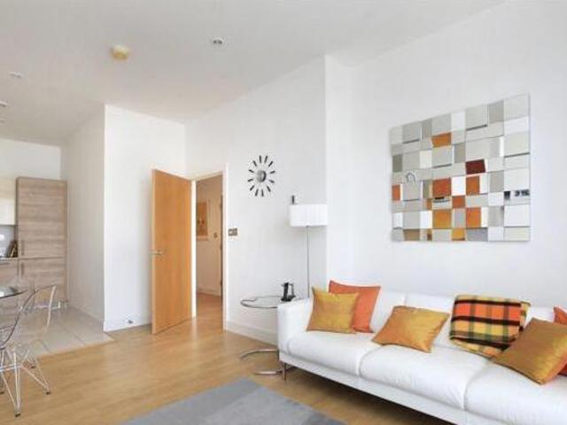 1 Bedroom Flat For Rent In Clapham, London