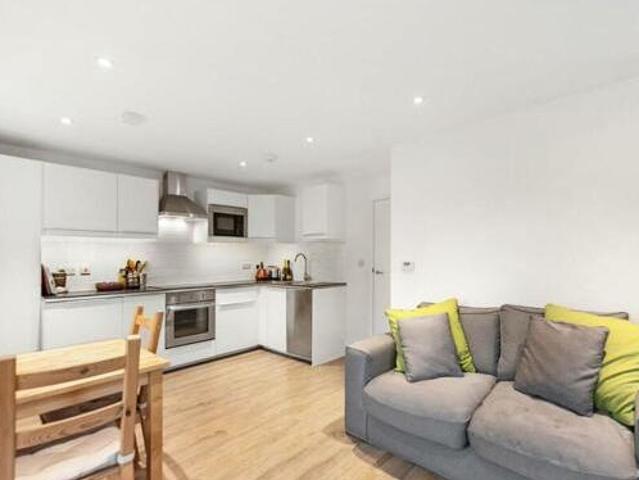 1 Bedroom Flat For Rent In Clapham, London