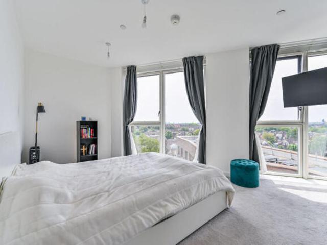 1 bedroom flat for rent in Clapton Common, Stoke Newington, London, E5