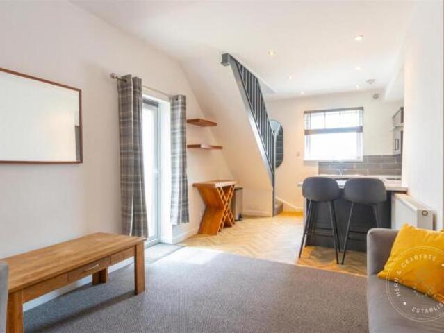 1 bedroom flat for rent in Clare Street, Cardiff, CF11