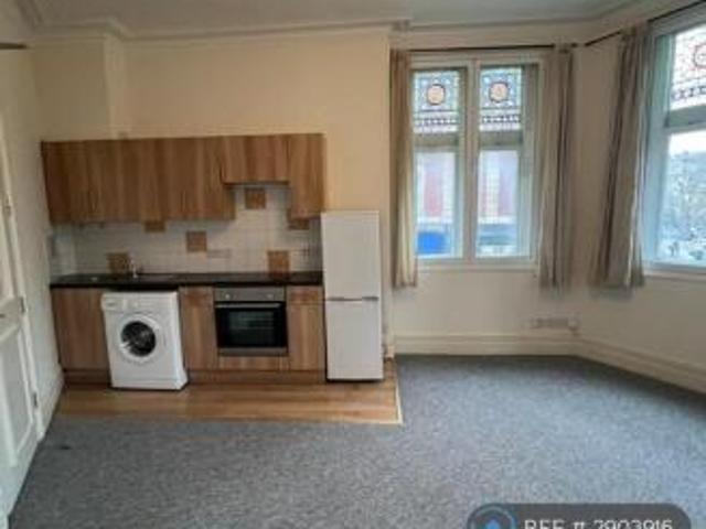 1 bedroom flat for rent in Clare Street, Bristol, BS1