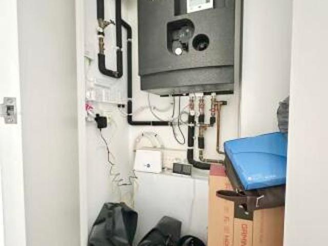1 bedroom flat for rent in Claremont House, Quebec Way, Southwark, London, SE16
