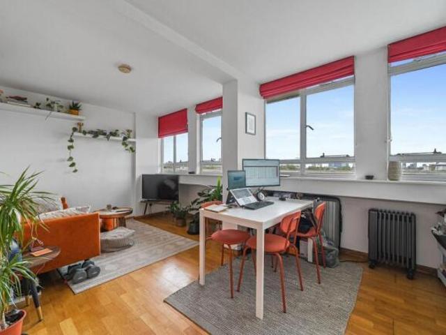 1 bedroom flat for rent in Claredale Street, Keeling House Claredale Street, E2