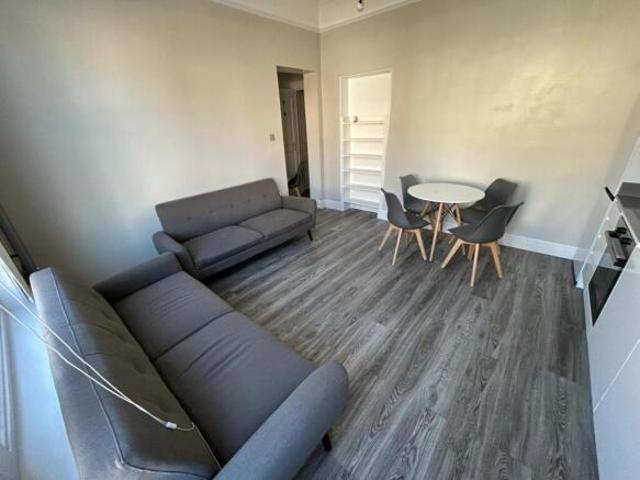 1 bedroom flat for rent in Cleve Road, South Hampstead NW6