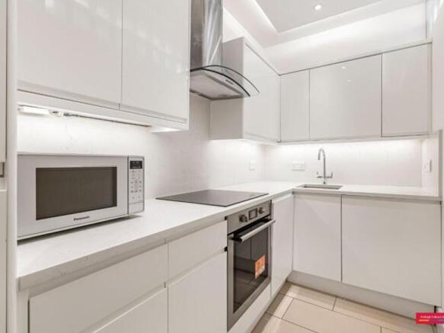 1 bedroom flat for rent in Cleveland Street, Fitzrovia, London, W1T