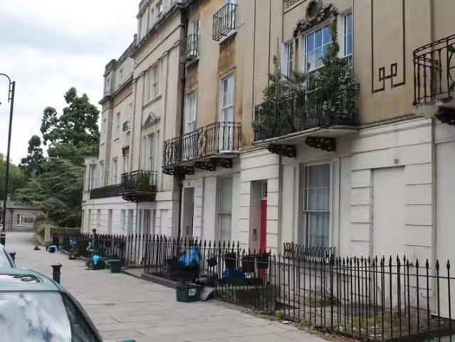 1 bedroom flat for rent in Cleveland Place West, Bath, BA1
