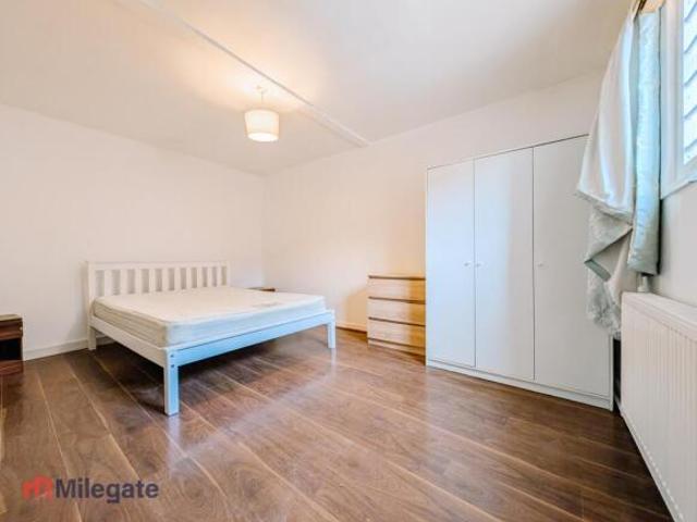 1 bedroom flat for rent in Clifton Cottages, Eltham High Street, London, SE9