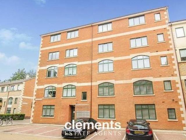 1 bedroom flat for rent in Clifton Court Hemel Hemsptead HP3