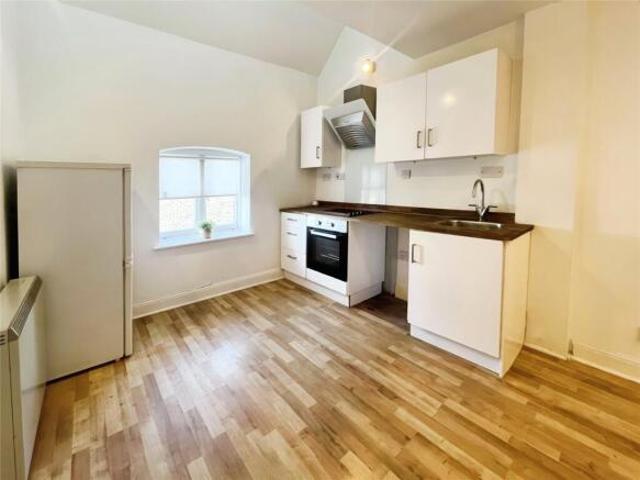 1 bedroom flat for rent in Clifton Road, Gravesend, Kent, DA11