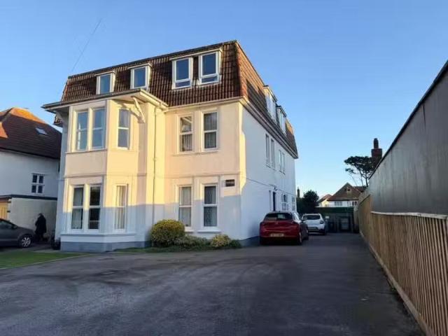 1 bedroom flat for rent in Clifton Road, Southbourne, BH6