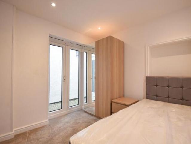 1 bedroom flat for rent in Clifton Street, Cardiff, CF24