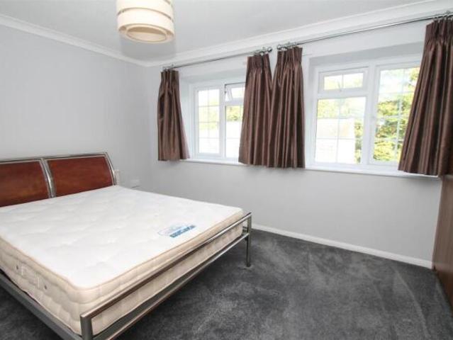 1 bedroom flat for rent in Crofton Way, Enfield EN2