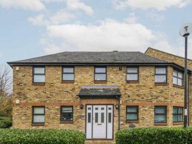 1 bedroom flat for rent in Croftongate Way Brockley SE4