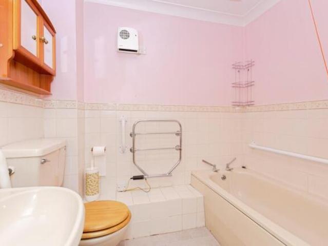 1 bedroom flat for rent in Cromwell Lodge, Barking IG11