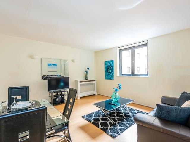 1 Bedroom Flat for Rent in Cromwell Road | Foxtons