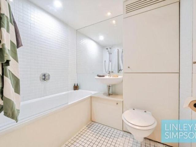 1 bedroom flat for rent in Cross York Street, Leeds, West Yorkshire, LS2