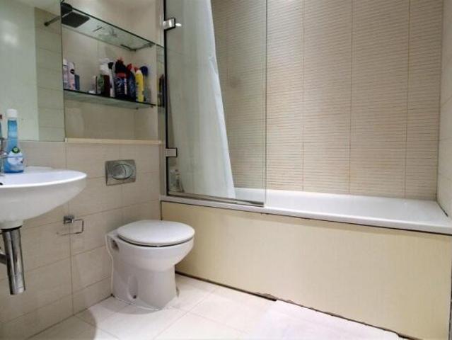 1 bedroom flat for rent in Cross Street, Portsmouth, PO1