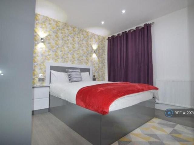 1 bedroom flat for rent in Cross Street, Reading, RG1