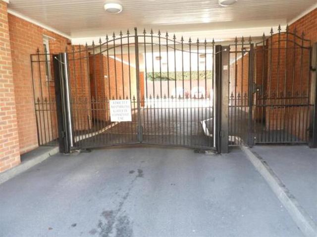 1 bedroom flat for rent in Cricklade Street, Old Town, Swindon, SN1