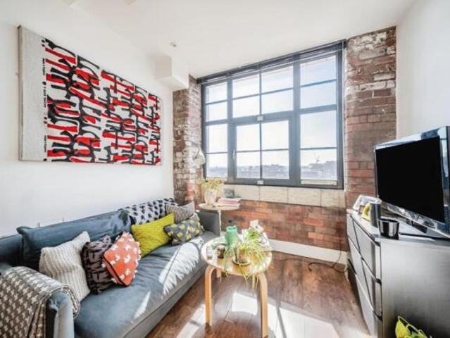 1 bedroom flat for rent in Crispin Lofts, New York Road, Leeds, Yorkshire, LS2
