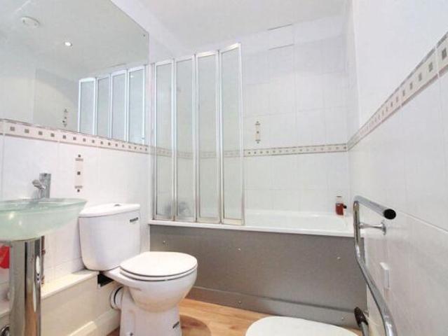 1 bedroom flat for rent in Crusader House, NG1